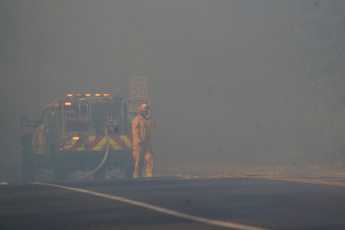 Maui Fire Department extinguishes brush fire (with photos and video ...